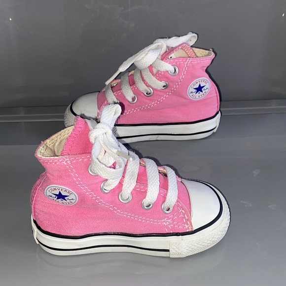 Converse | Shoes | Euc Kids Converse Chuck Allstars Pink Hitop | Poshmark